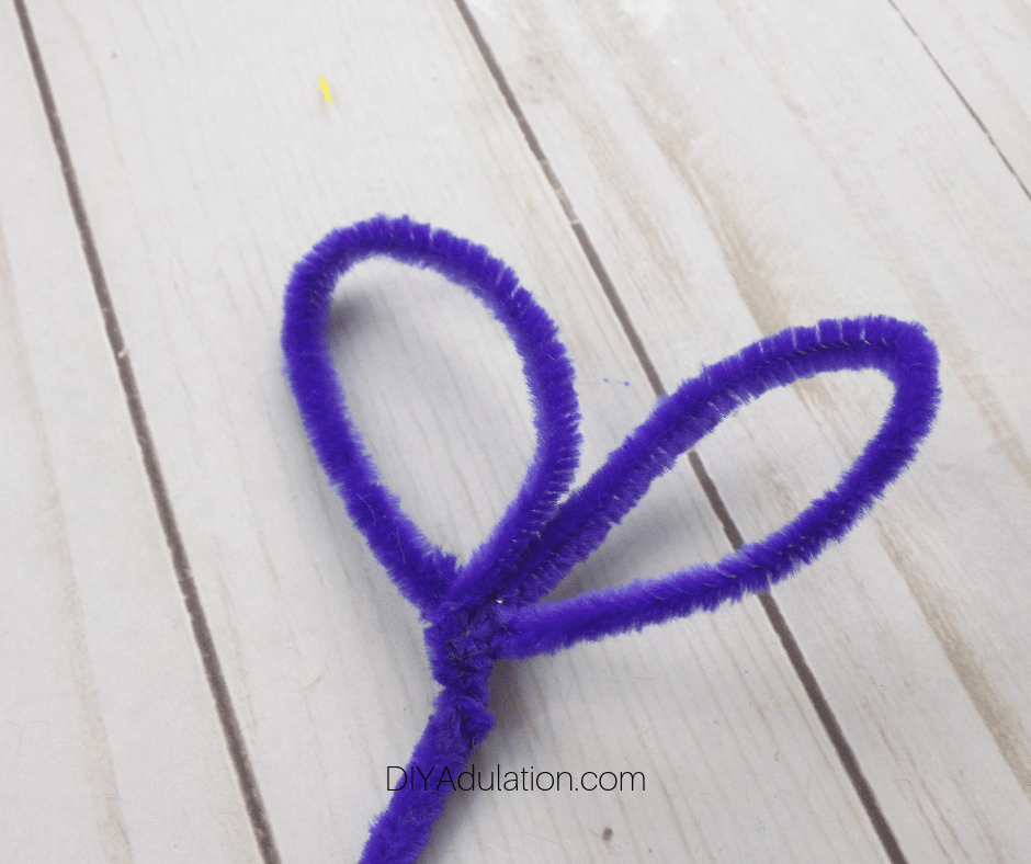 Adorable and Easy Pipe Cleaner Butterfly Craft - DIY Adulation