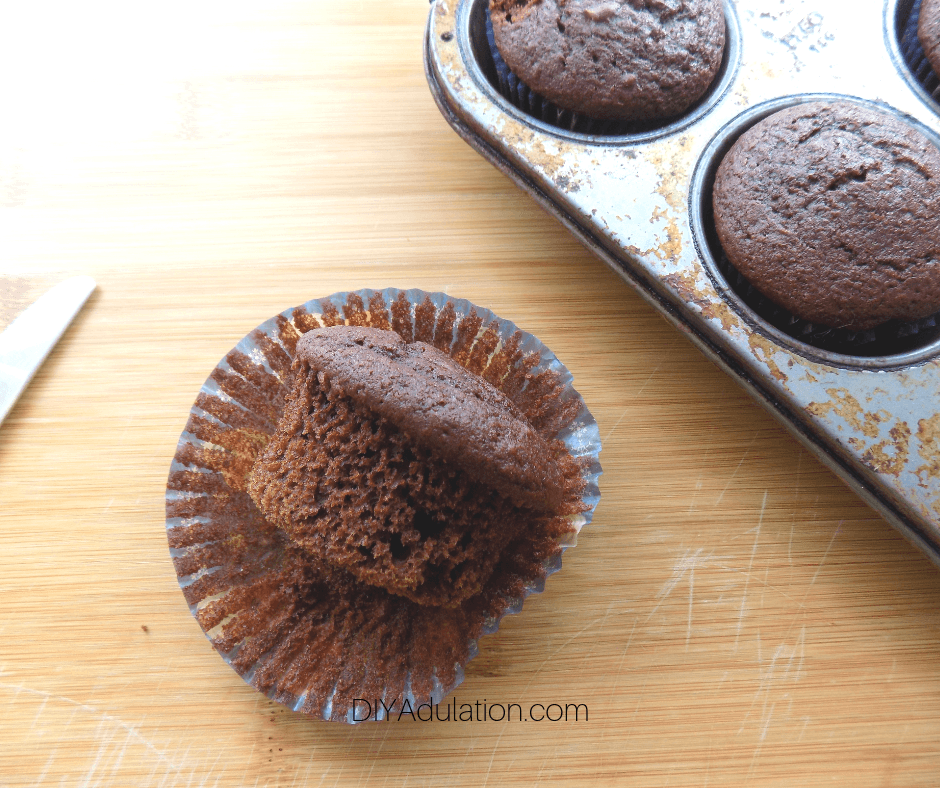 Chocolate Eiffel Tower Cupcakes with Hidden Messages - DIY Adulation